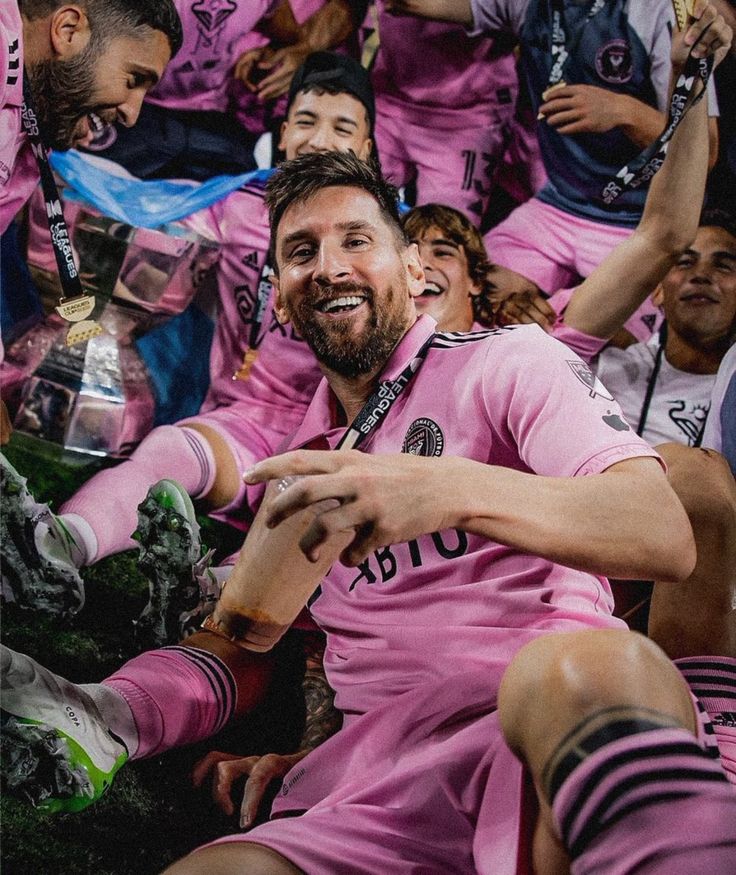 Inter Miami – Five Of Cups Official