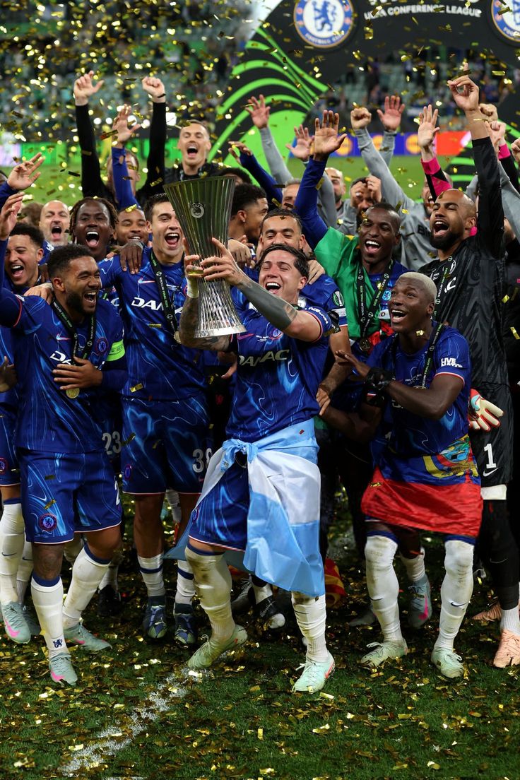 Chelsea – Five Of Cups Official